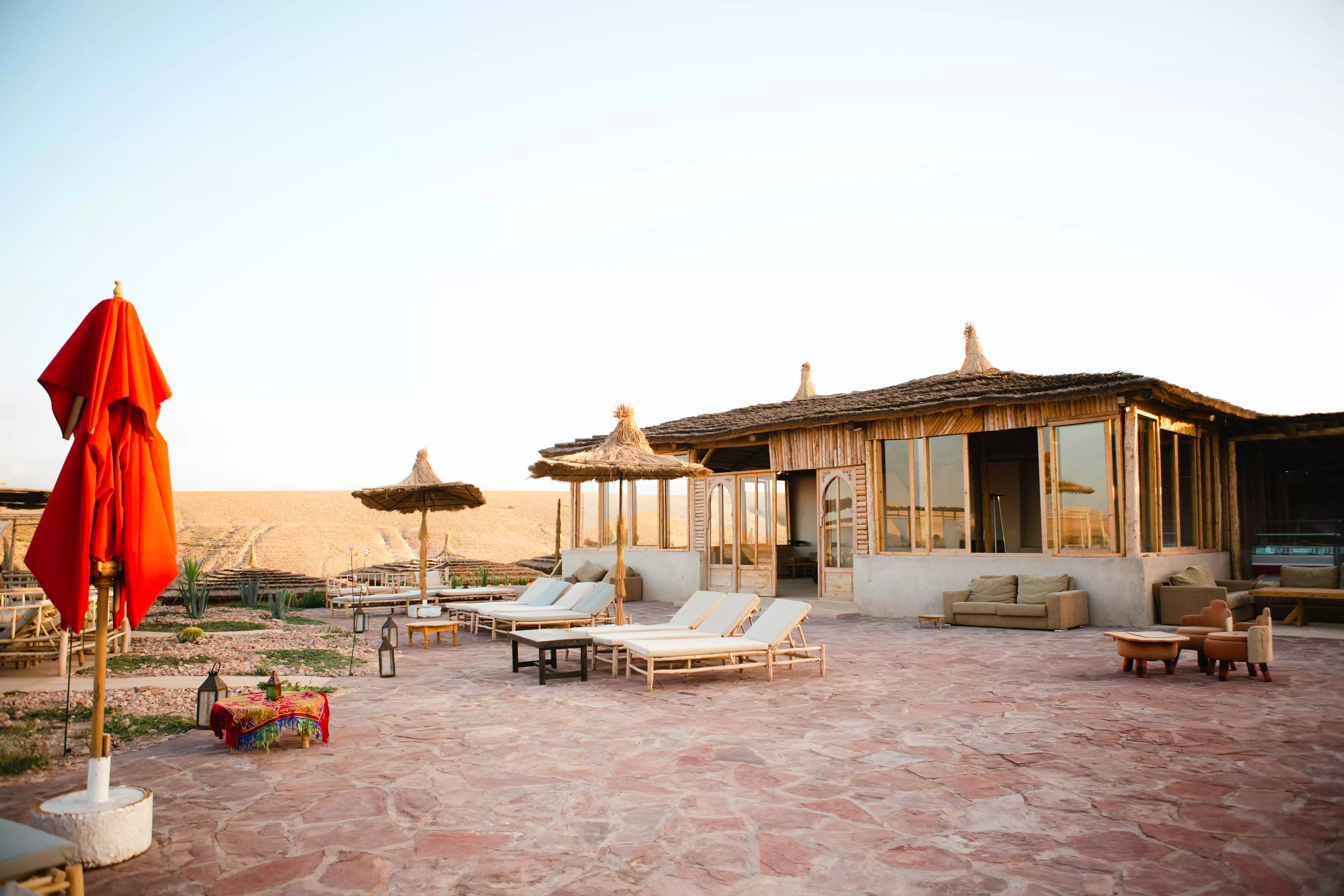 Show and Dinner in Agafay Desert Le Bedouin